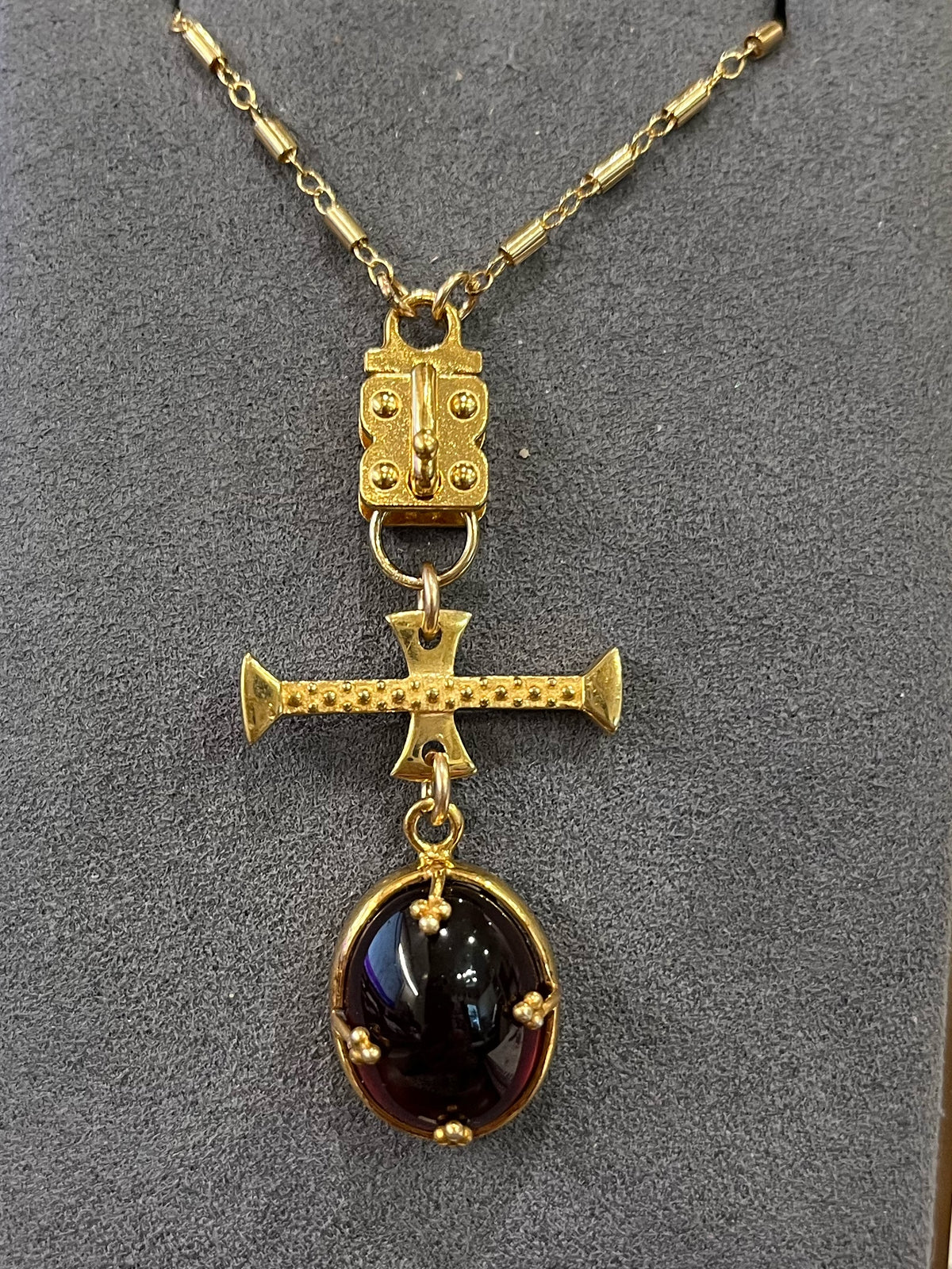 Vignette -Ruby on Pebble Bar – Chapel Farm Collection